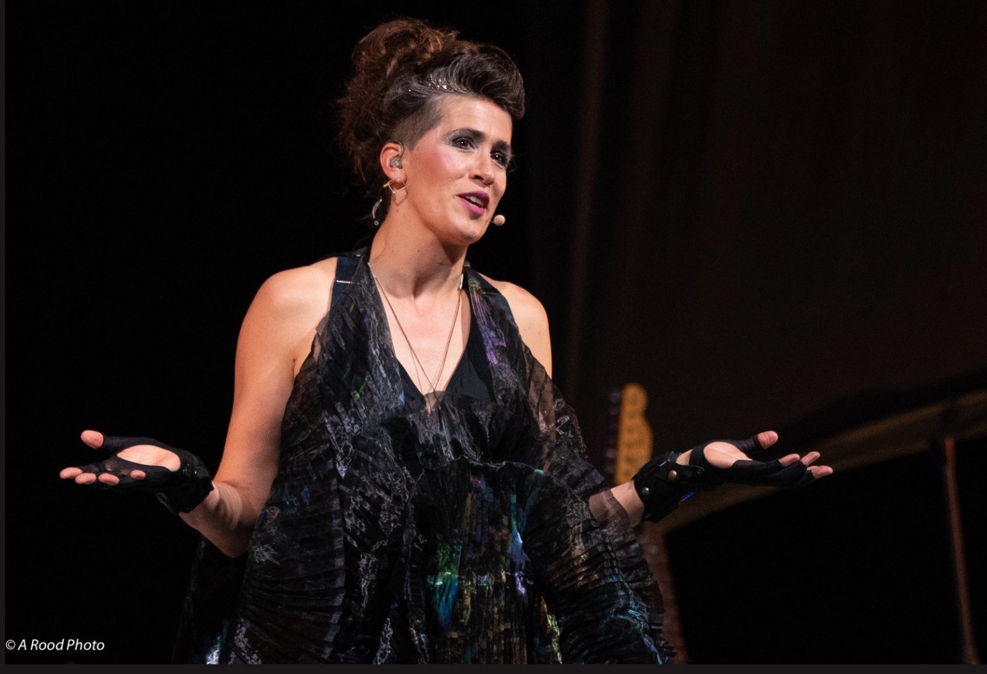 Imogen Heap Dazzles with Technology of Many Colors at LA’s Greek ...
