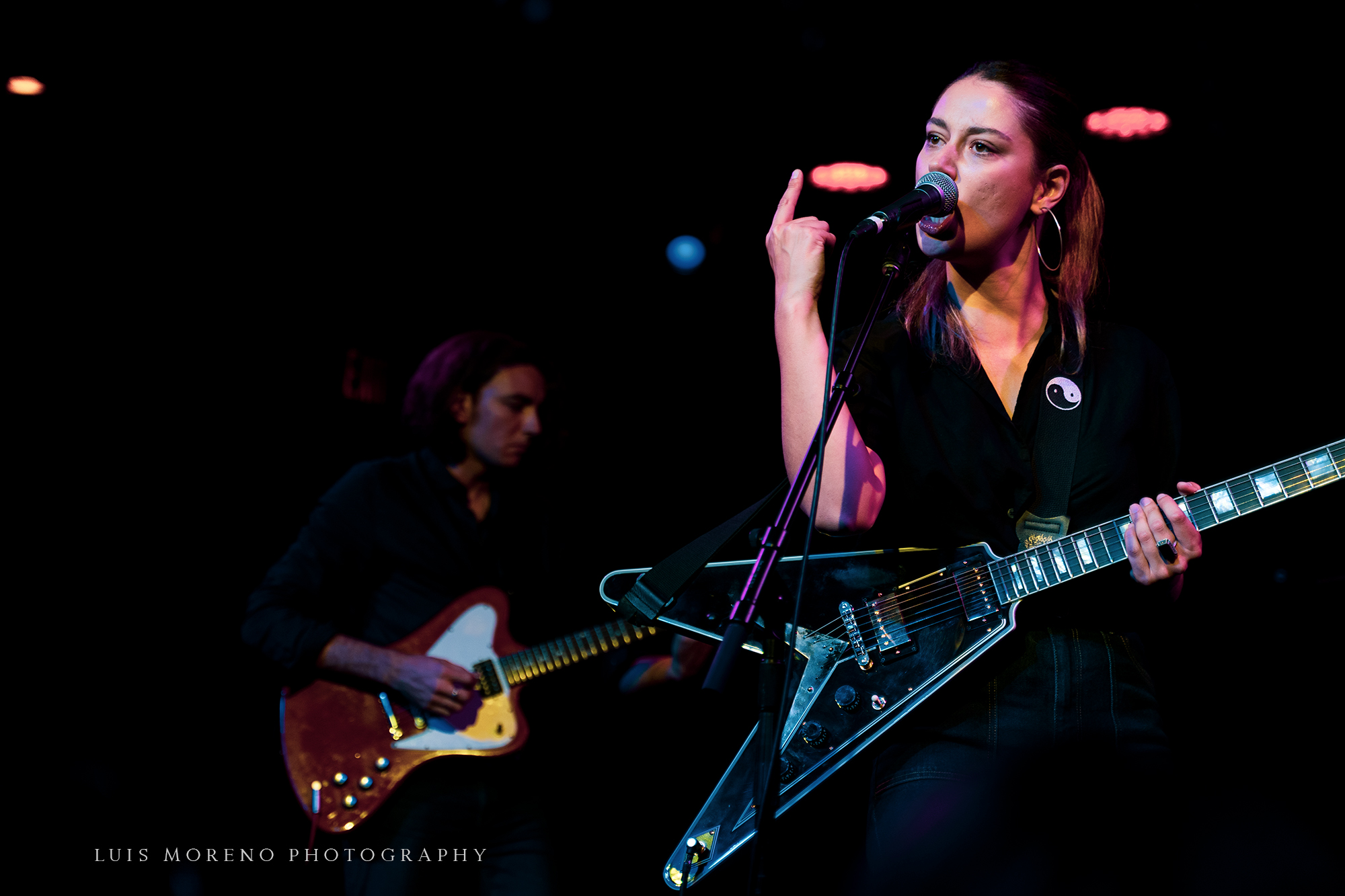 Grace Cummings Delivers Elegance and Strength on ‘Storm Queen’ Tour ...