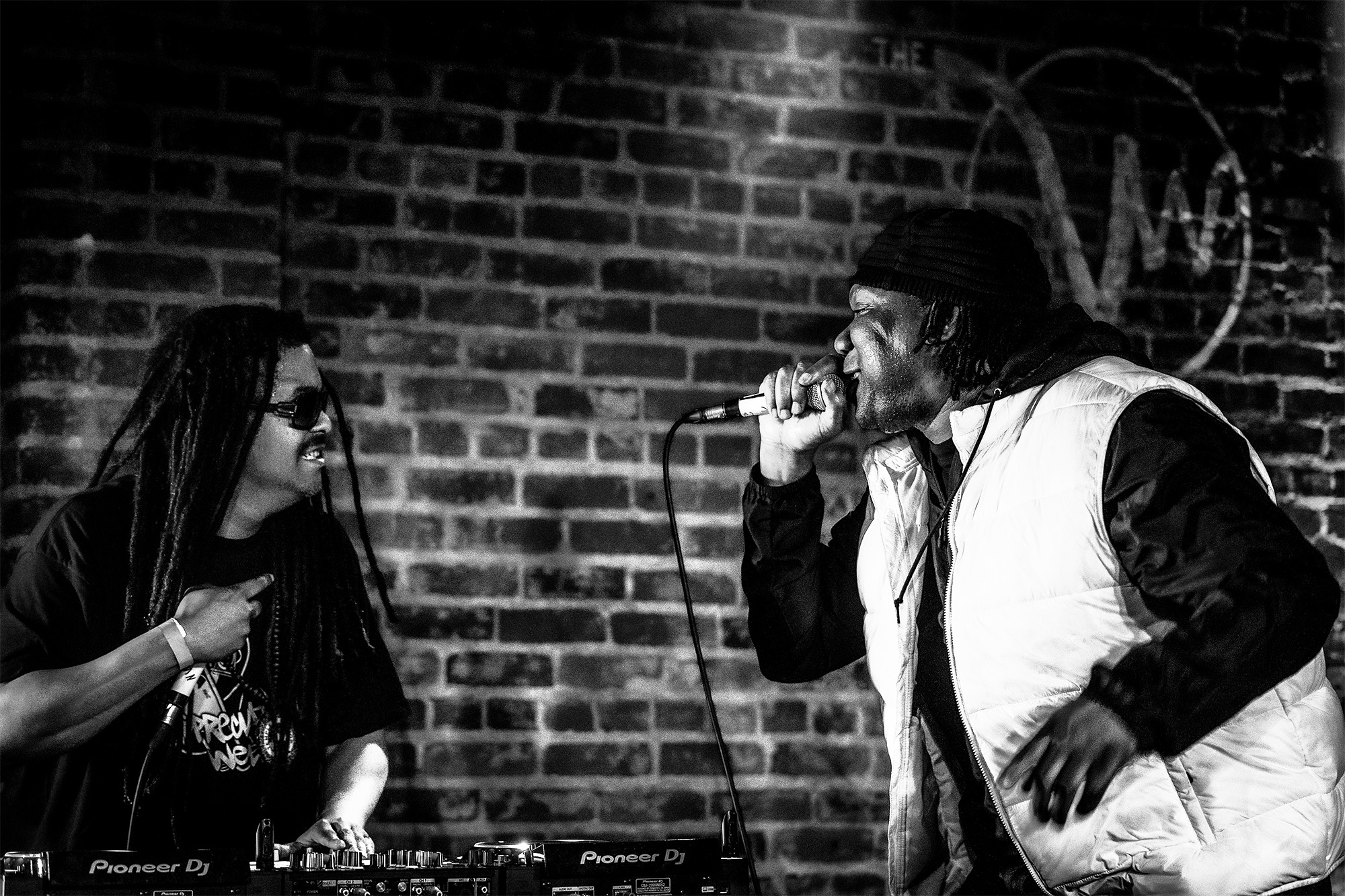 Luis Moreno: Legendary Rapper KRS-One Rocks The Venice West – US Rocker®