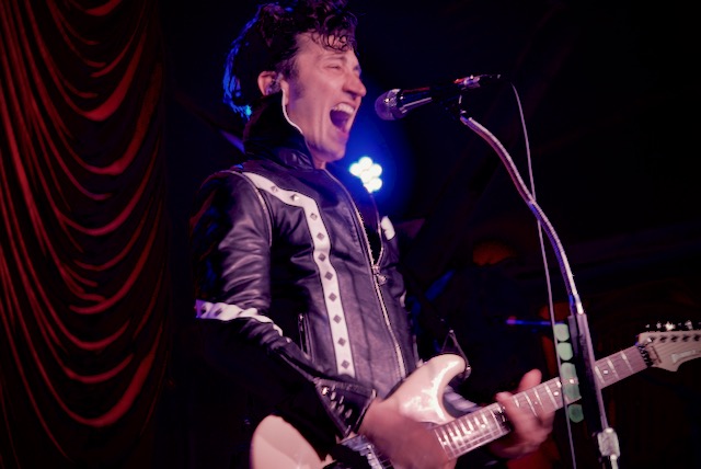 Des Rocs Unleashes High Voltage Rock N Roll and Electrifies the Fans ...