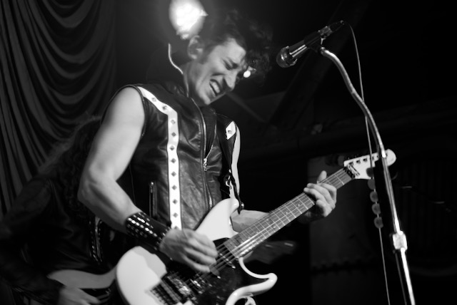 Interview: Des Rocs Sets Europe on Fire with Dynamic Rock, Launches US ...