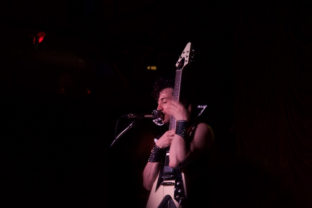 Des Rocs Unleashes High Voltage Rock N Roll and Electrifies the Fans ...